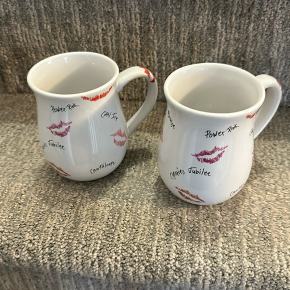 Mary Kay | Kitchen | Set Of Two Mary Kay Lipstick Kisses Coffee Mugs 4 ...